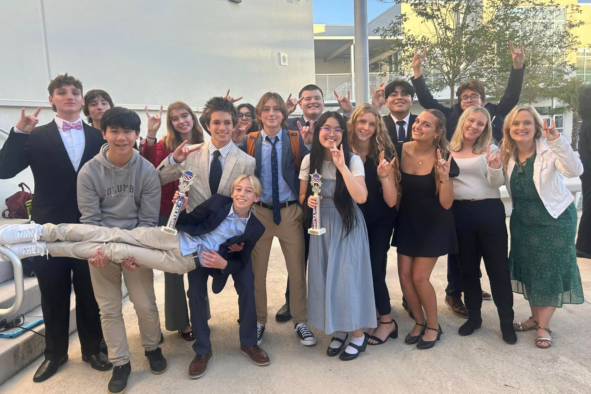 A Successful Fall Semester for Wolfson Debate Team – Resident News